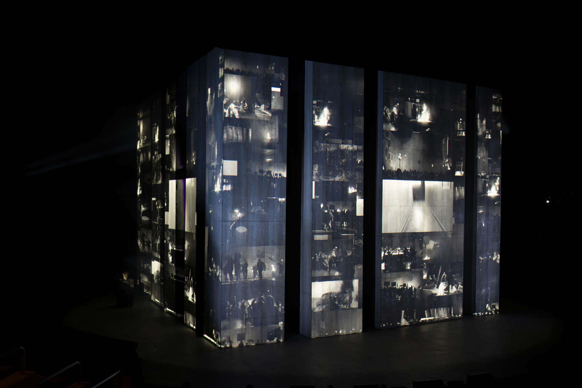 CORIOLANUS | Es Devlin