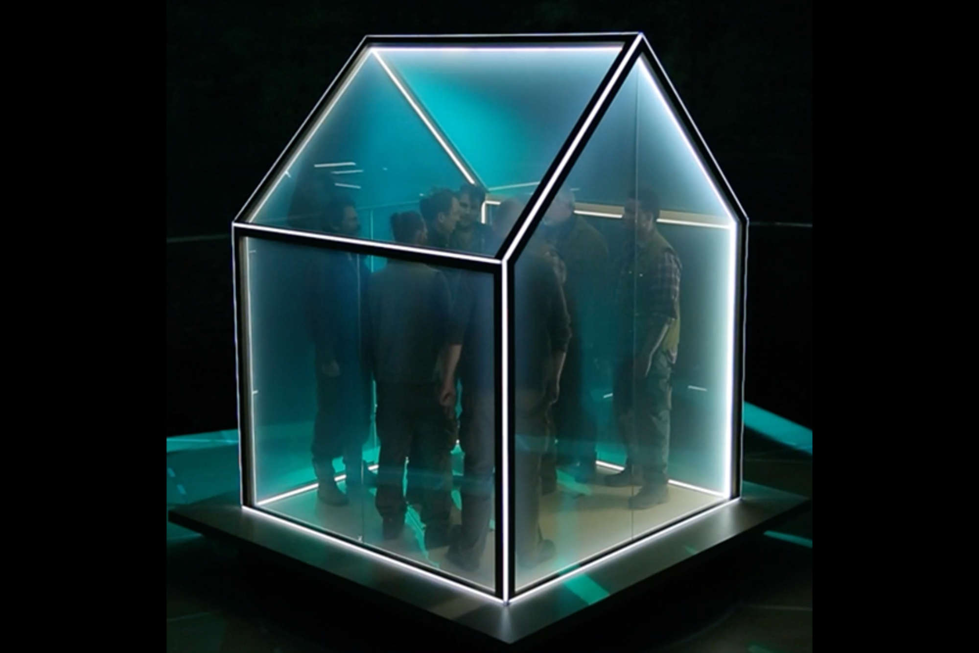 THE HUNT | Es Devlin